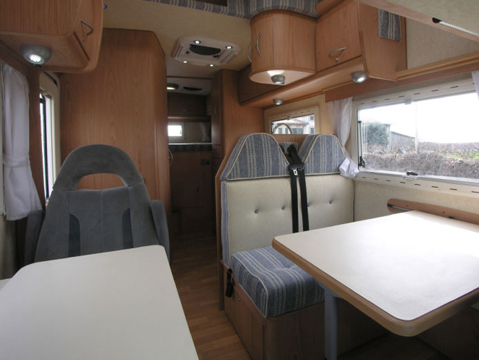Dinette Camper e Caravan | CUSTOM CAMPER - Verona